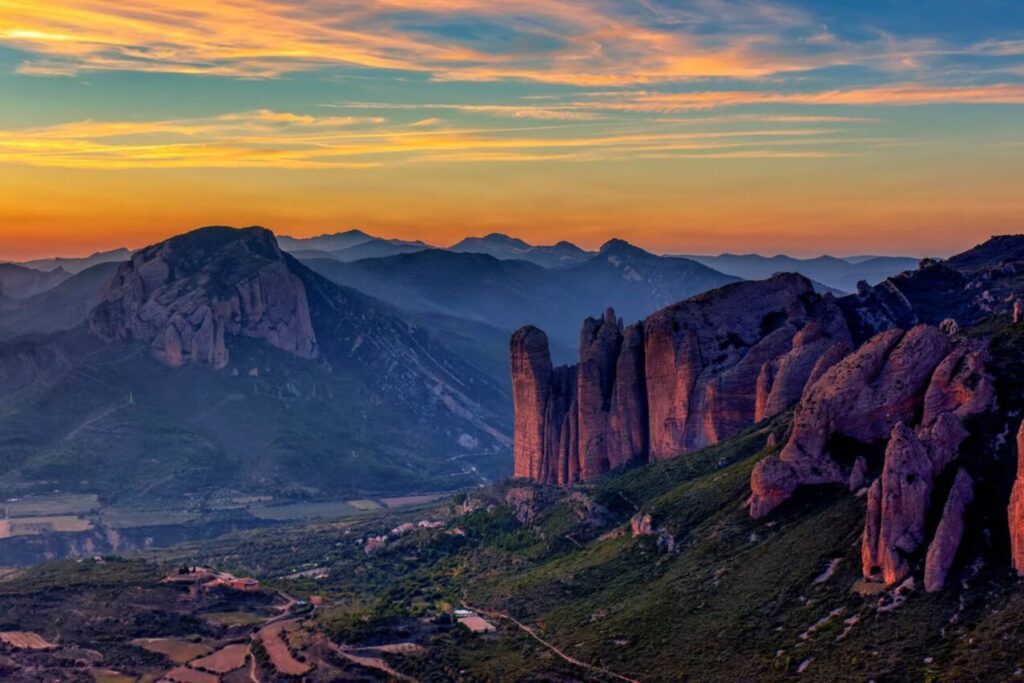 Guided Walking Holidays | Hikes with Guides | Collett's